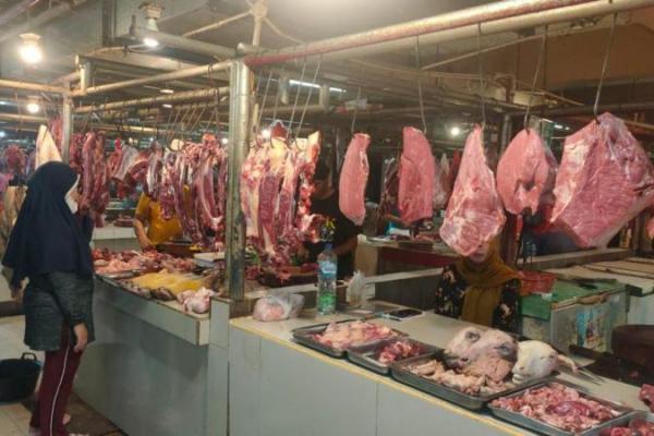 Stok Daging di Toko dan Pasar Tradisional Aman hingga Lebaran